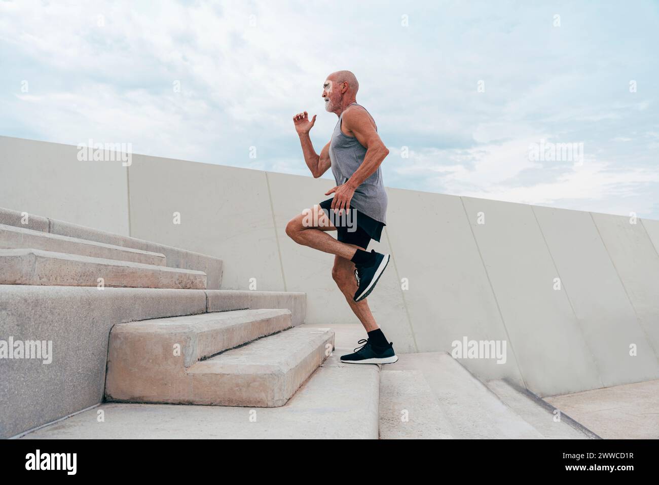 Moving retired hi-res stock photography and images - Alamy