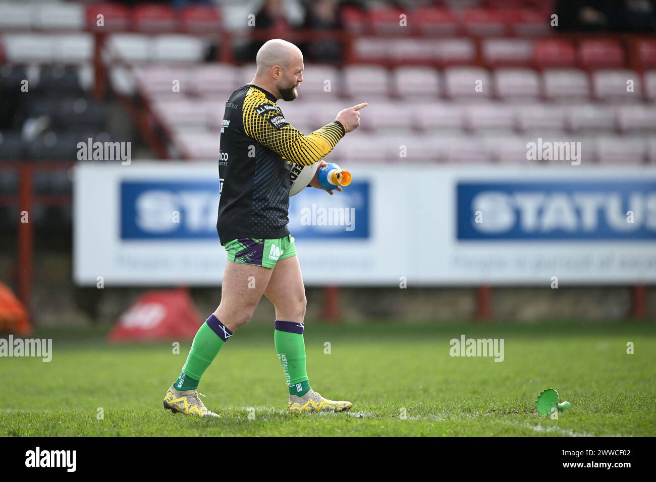 Paul McShane of Castleford Tigers during warm up ahead of the Betfred ...