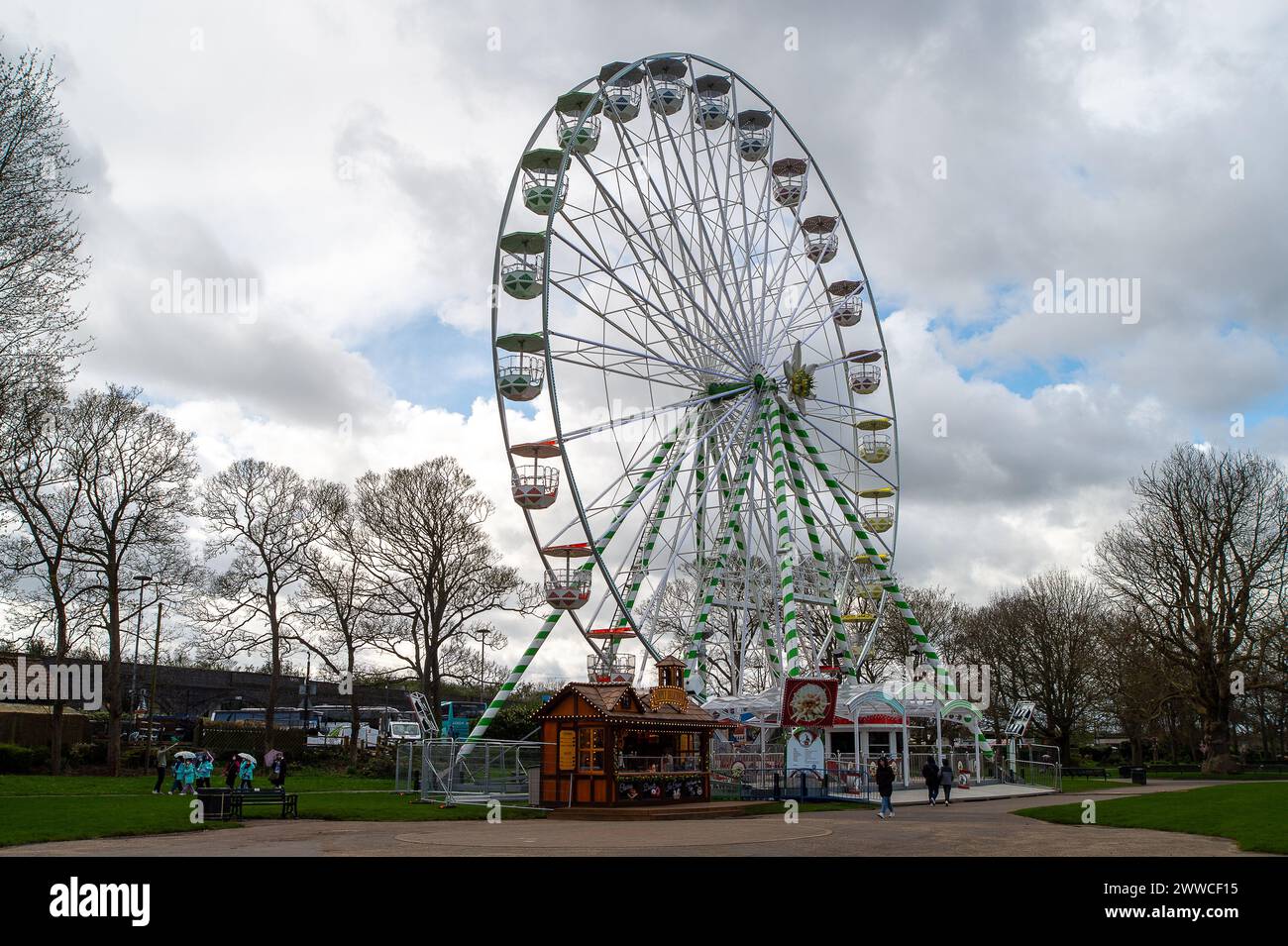 35 metre tall structure hi-res stock photography and images - Alamy