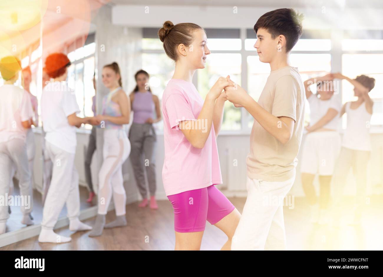 Boy and girl dancing couples dance Stock Photo - Alamy