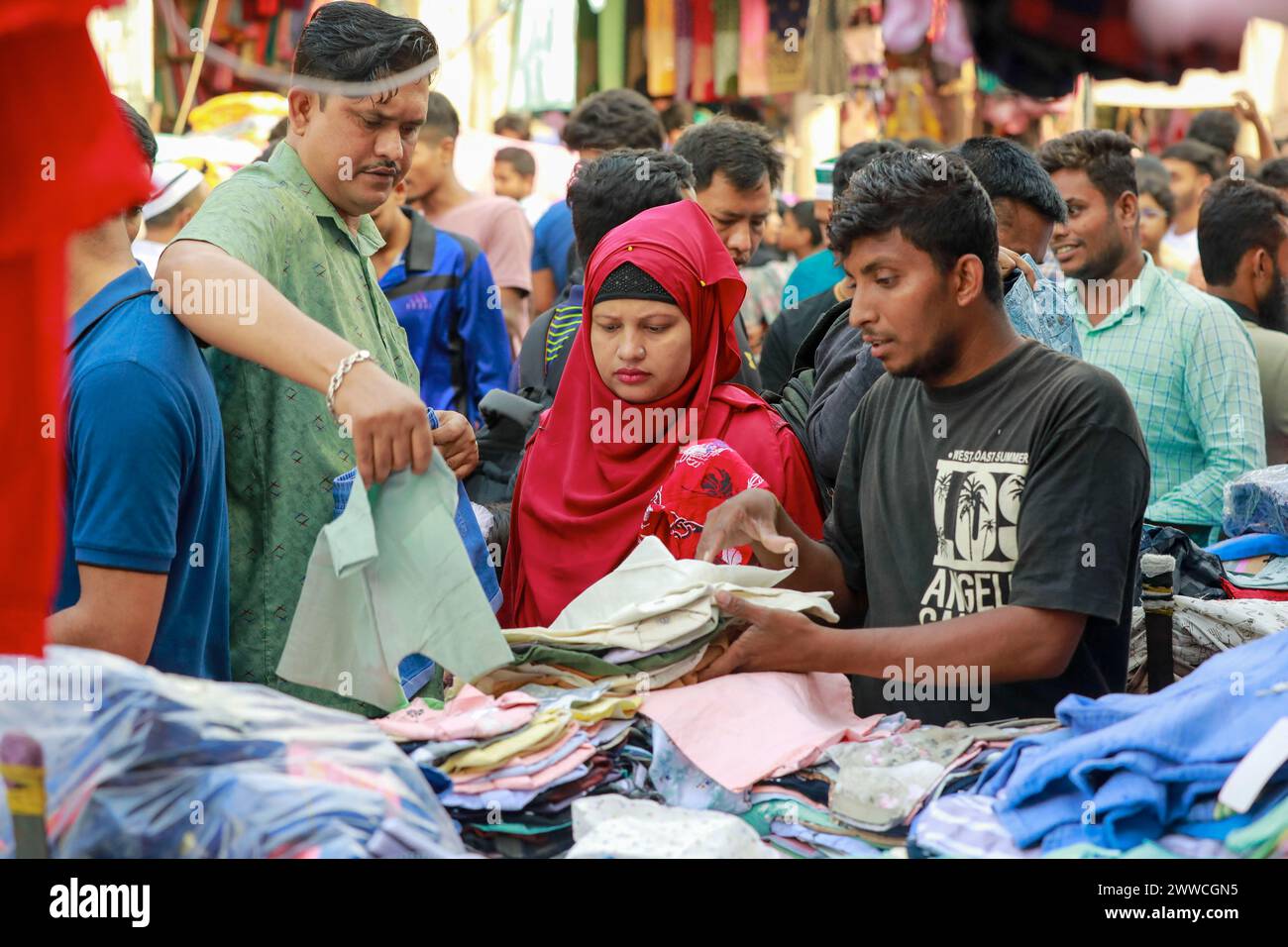 City dwellers thronged into shopping malls and makeshift shops on ...