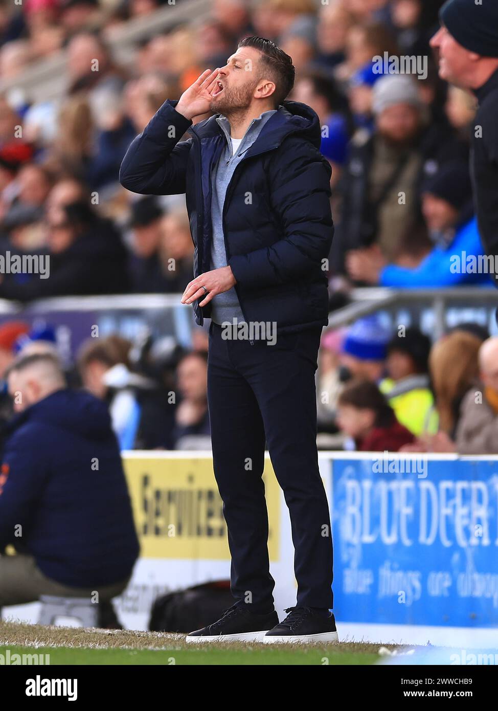 Boreham wood manager luke garrard hi-res stock photography and images ...