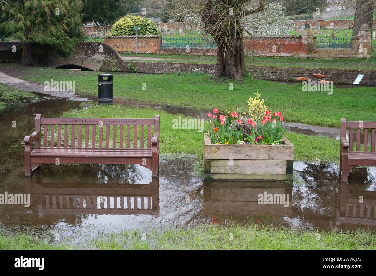 Old Amersham, UK. 21st March, 2024. Water levels on the River Misbourne ...