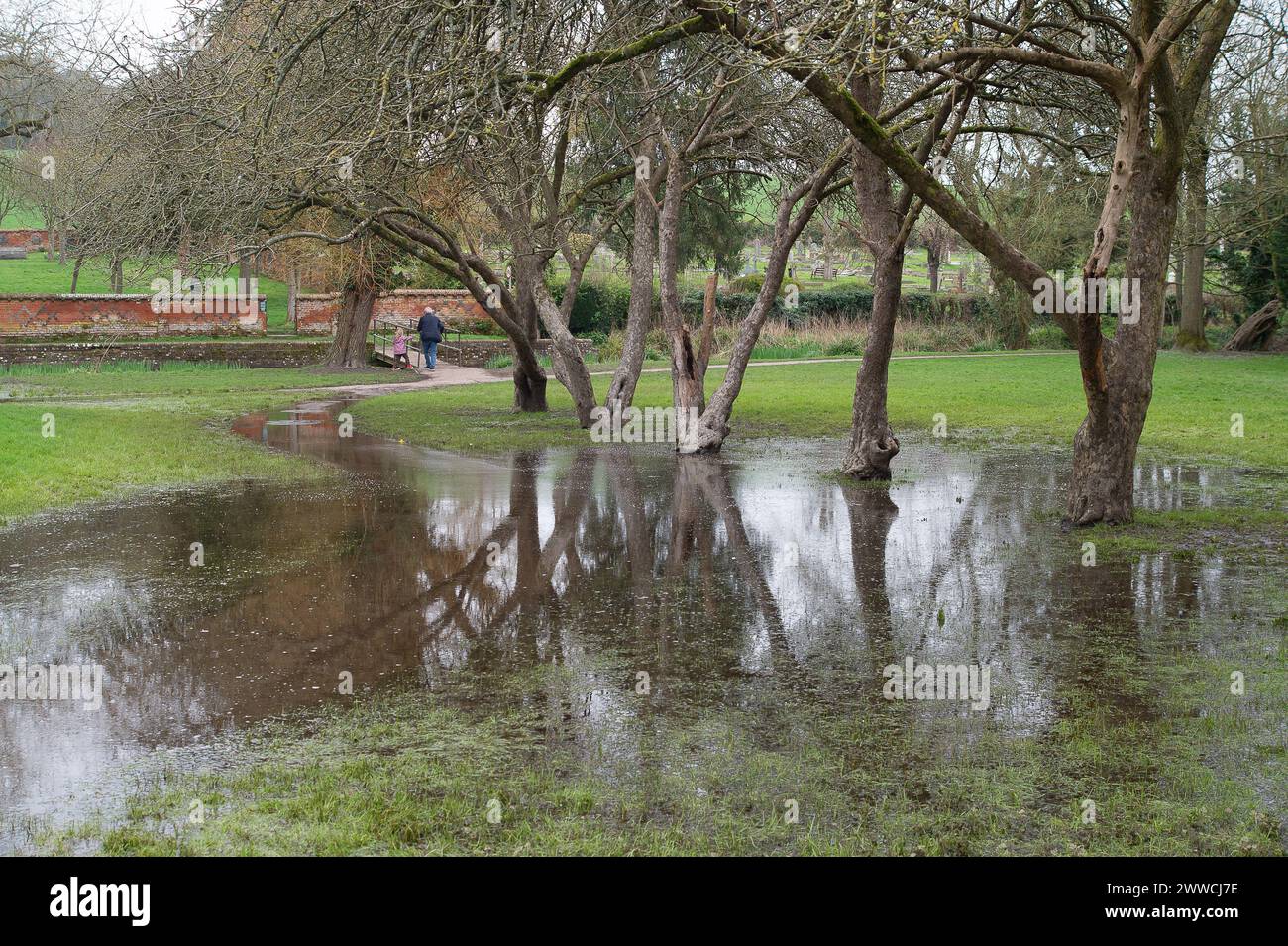 Old Amersham, UK. 21st March, 2024. Water levels on the River Misbourne ...