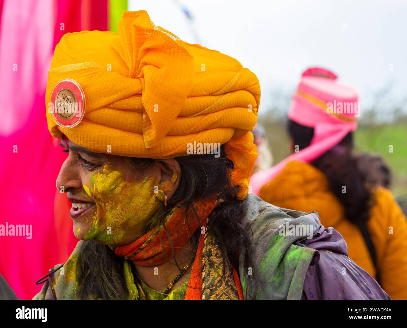 1300 people hi-res stock photography and images - Alamy