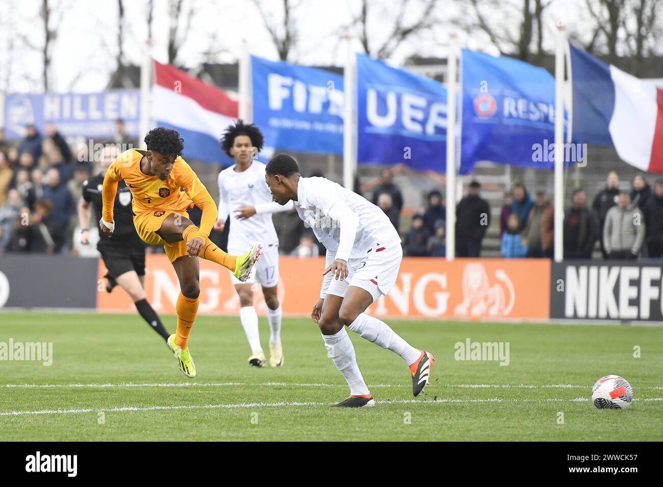Assen, Nederland. 23rd Mar, 2024. ASSEN, 23-03-2024, Stadion Marsdijk ...