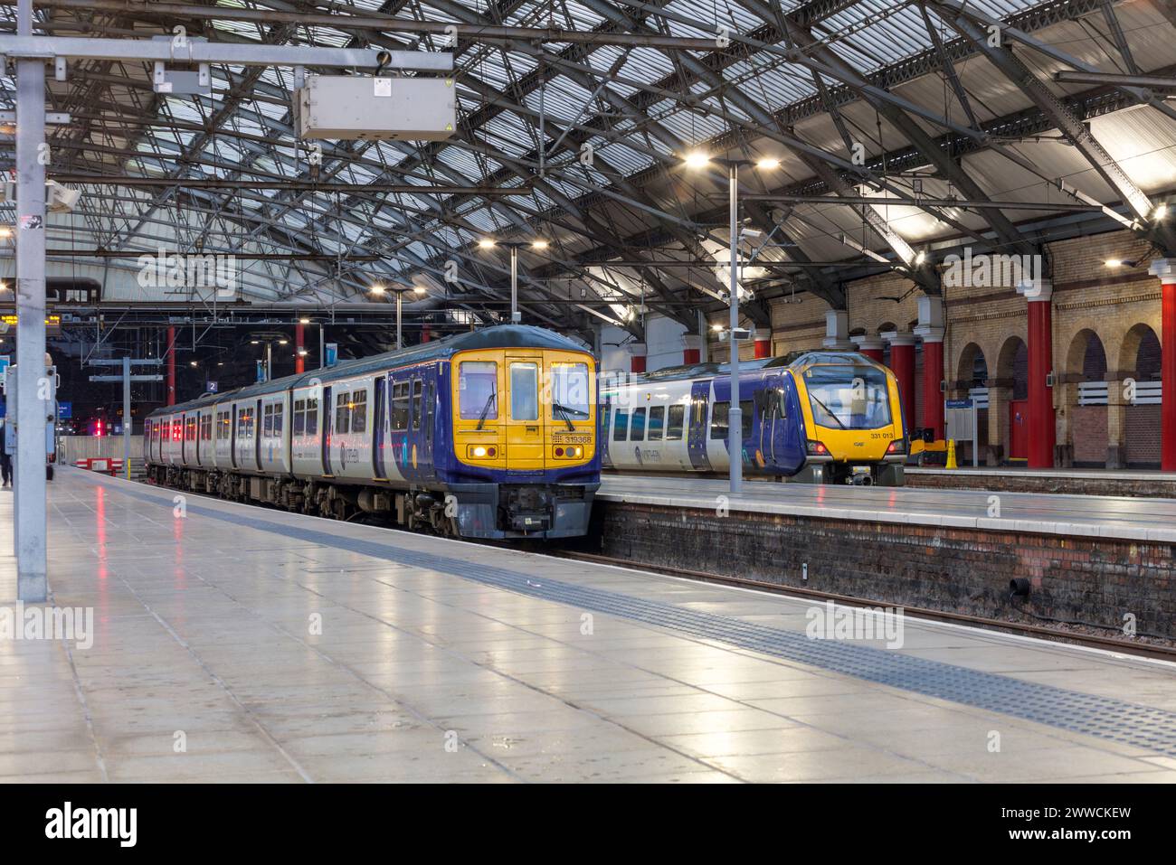 The last Northern Rail class 319, 319368 (left) at Liverpool Lime ...