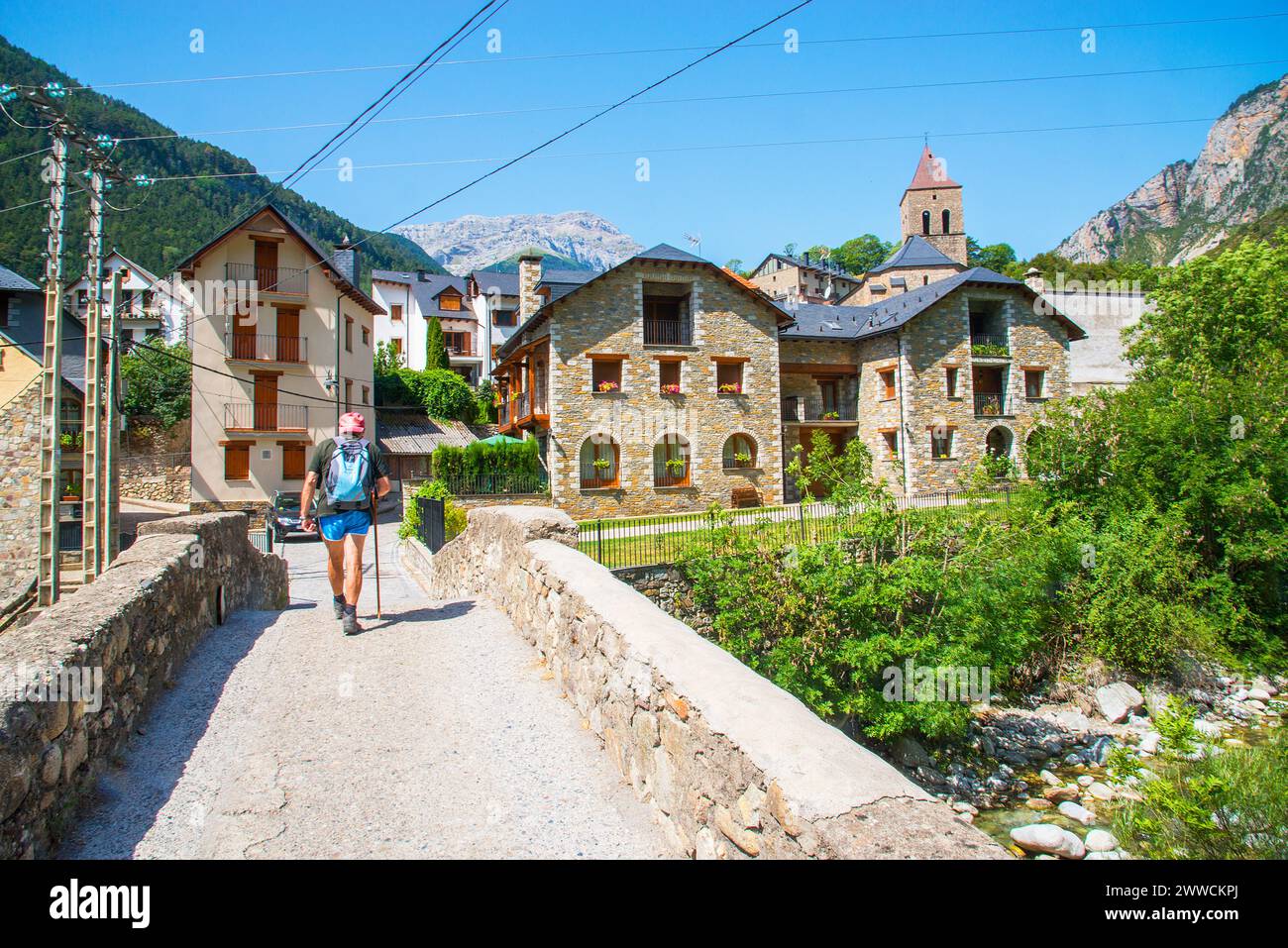 Arquitectura tradicional aragon hi-res stock photography and images - Alamy