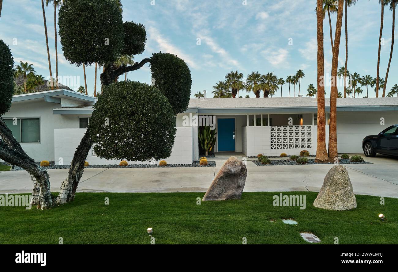 Palm Springs mid-century modern Stock Photo - Alamy