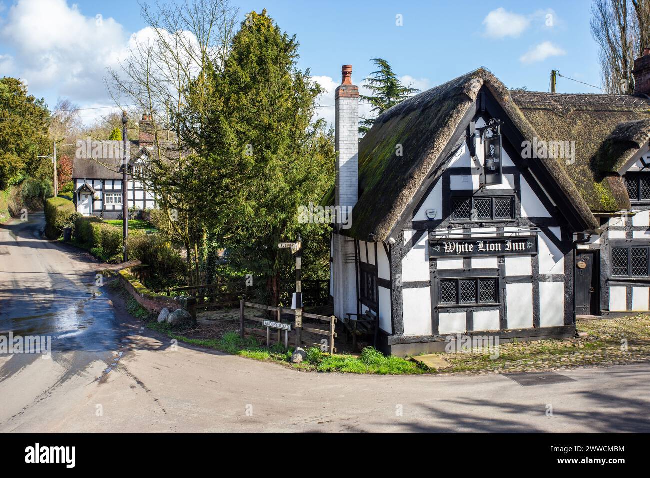 The White Lion a17th century black and white half timbered thatched ...