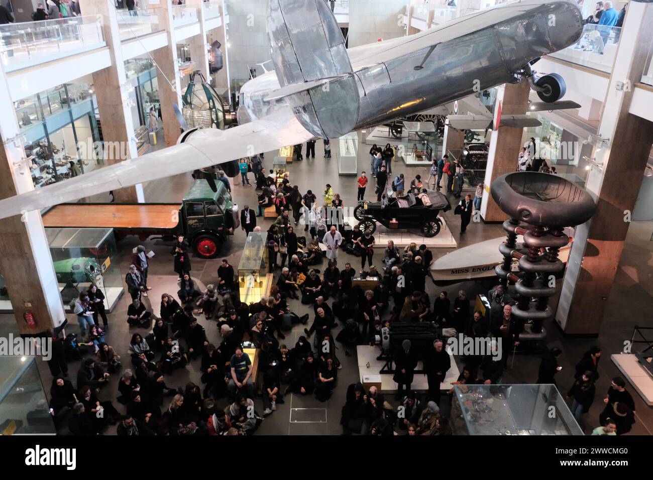 Reclaim the science museum hi-res stock photography and images - Alamy