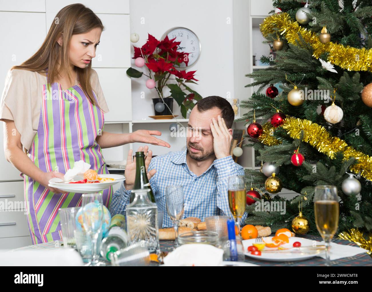 Drunk man christmas home hi-res stock photography and images - Alamy