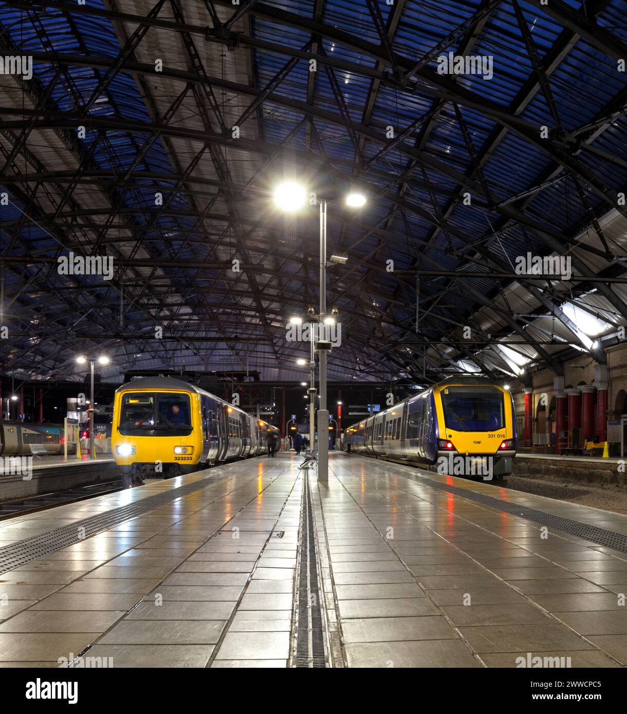 Rail class 331 hi-res stock photography and images - Alamy
