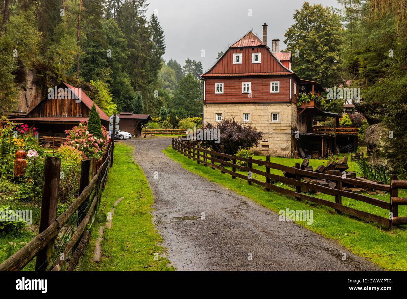 Country road czech republic hi-res stock photography and images - Alamy
