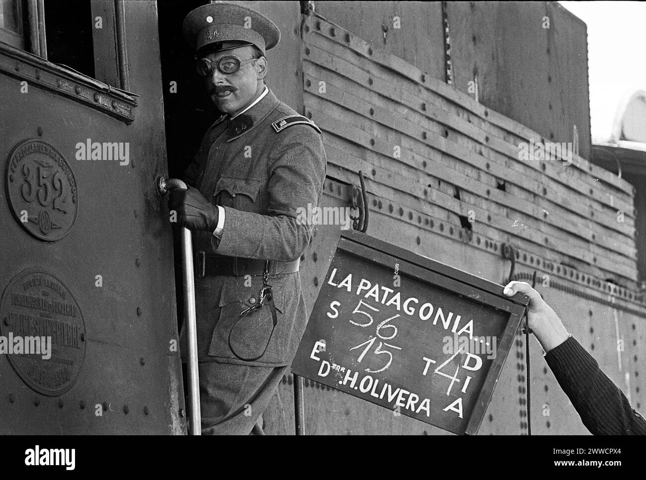 Argentine actor Héctor Alterio during the filming of "La Patagonia ...