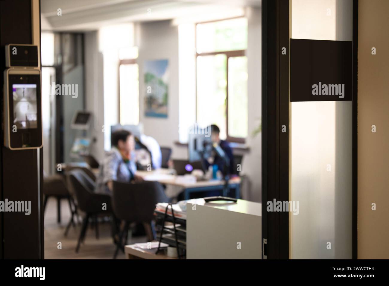 Teamwork provides work files documents hi-res stock photography and images - Alamy