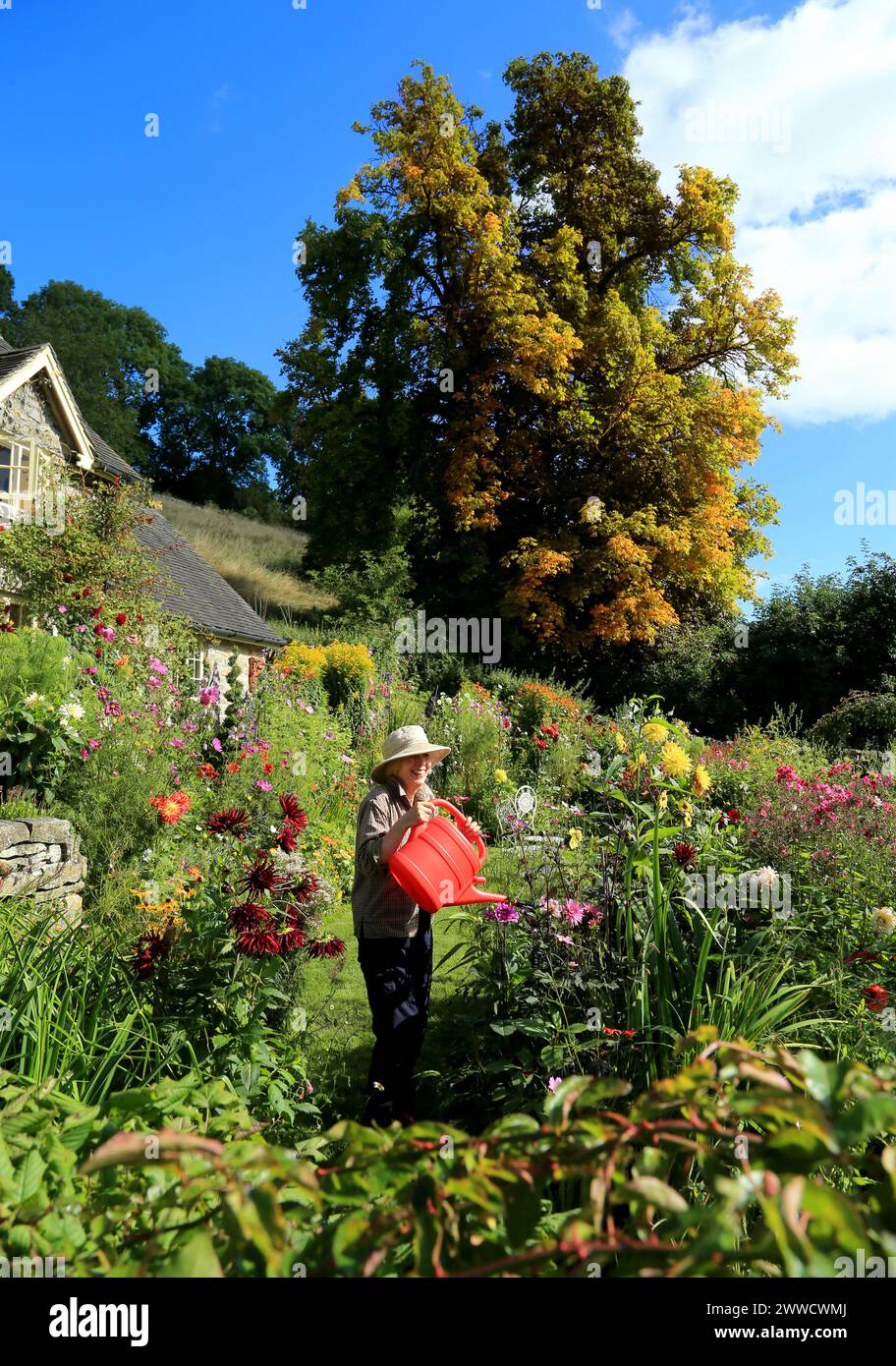 Peak district cottage f hi-res stock photography and images - Alamy