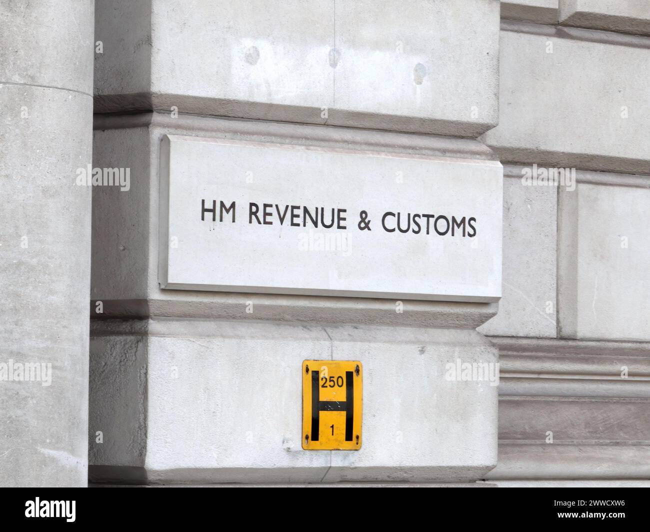Customs administration office hi-res stock photography and images - Alamy