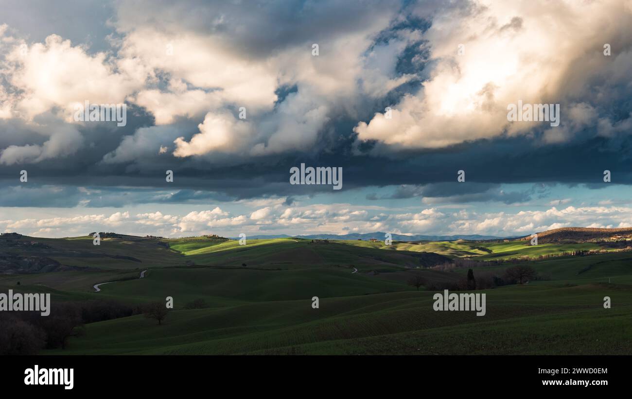 The fields of Tuscany in a beautiful spring day Stock Photo - Alamy