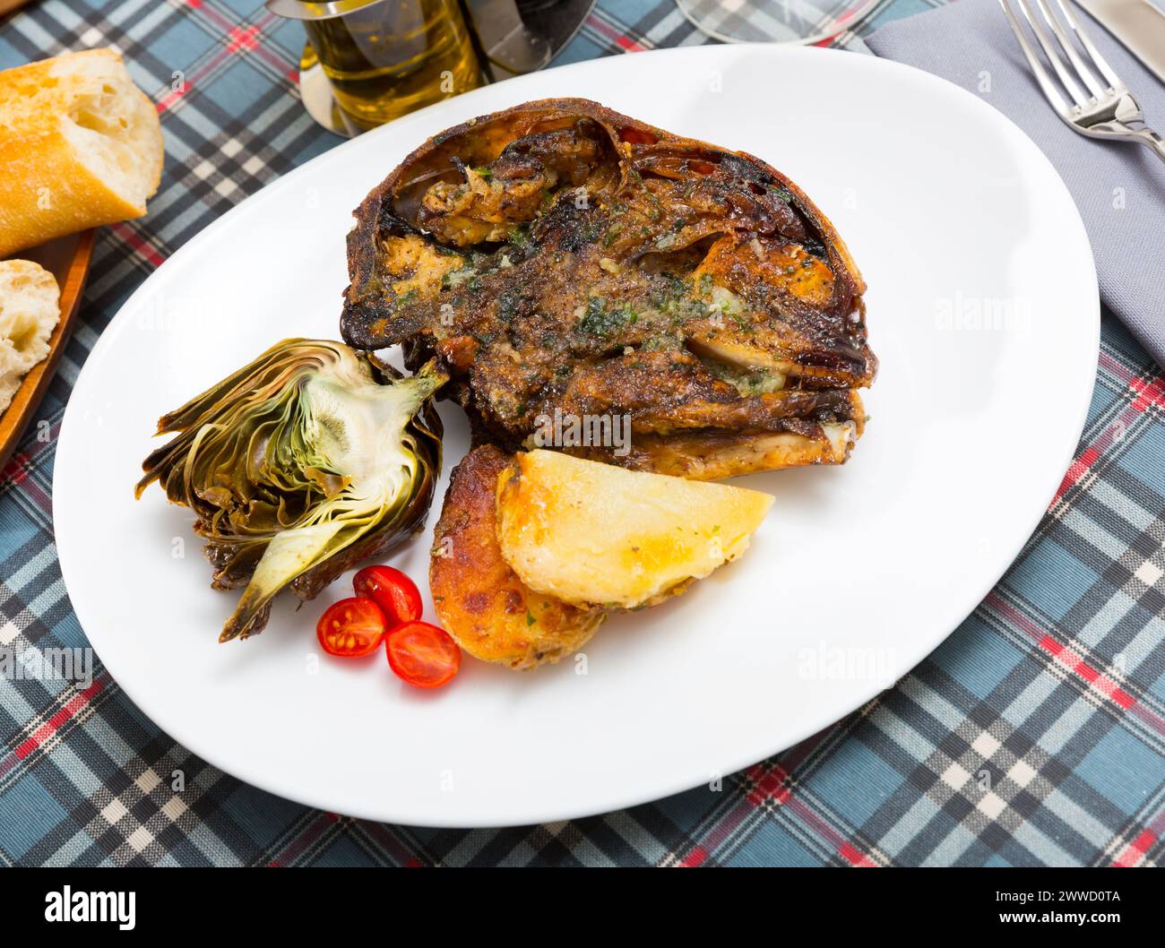 Baked head of lamb Stock Photo - Alamy