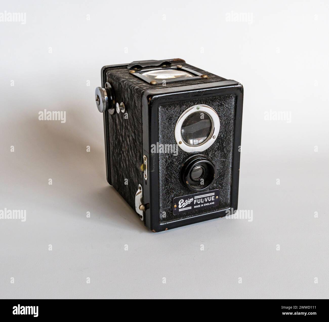 Ensign Ful-Vue box camera Stock Photo - Alamy