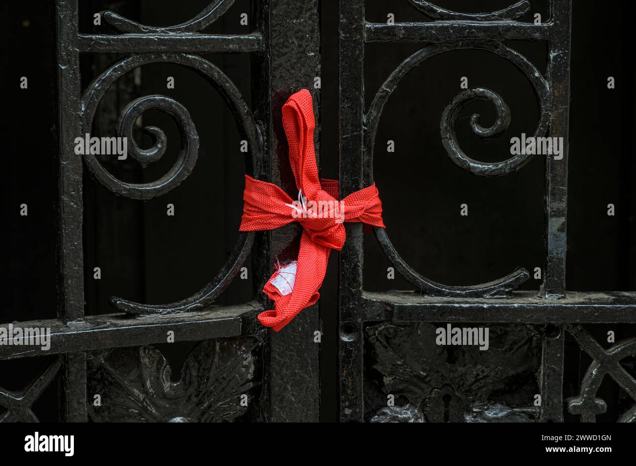Part of closed gate gates hi-res stock photography and images - Alamy