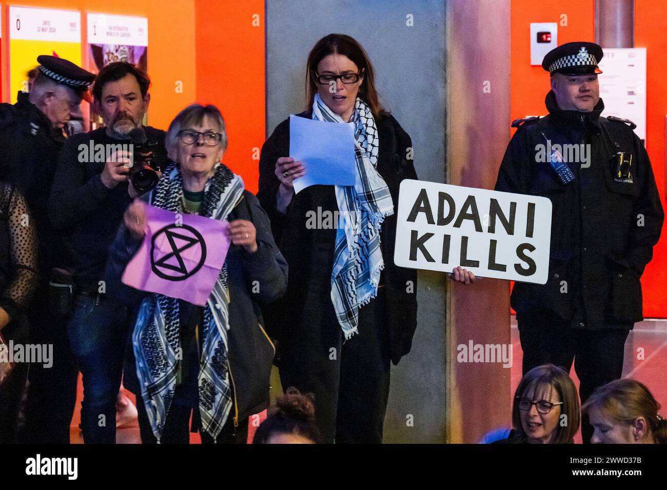 Reclaim the science museum hi-res stock photography and images - Alamy