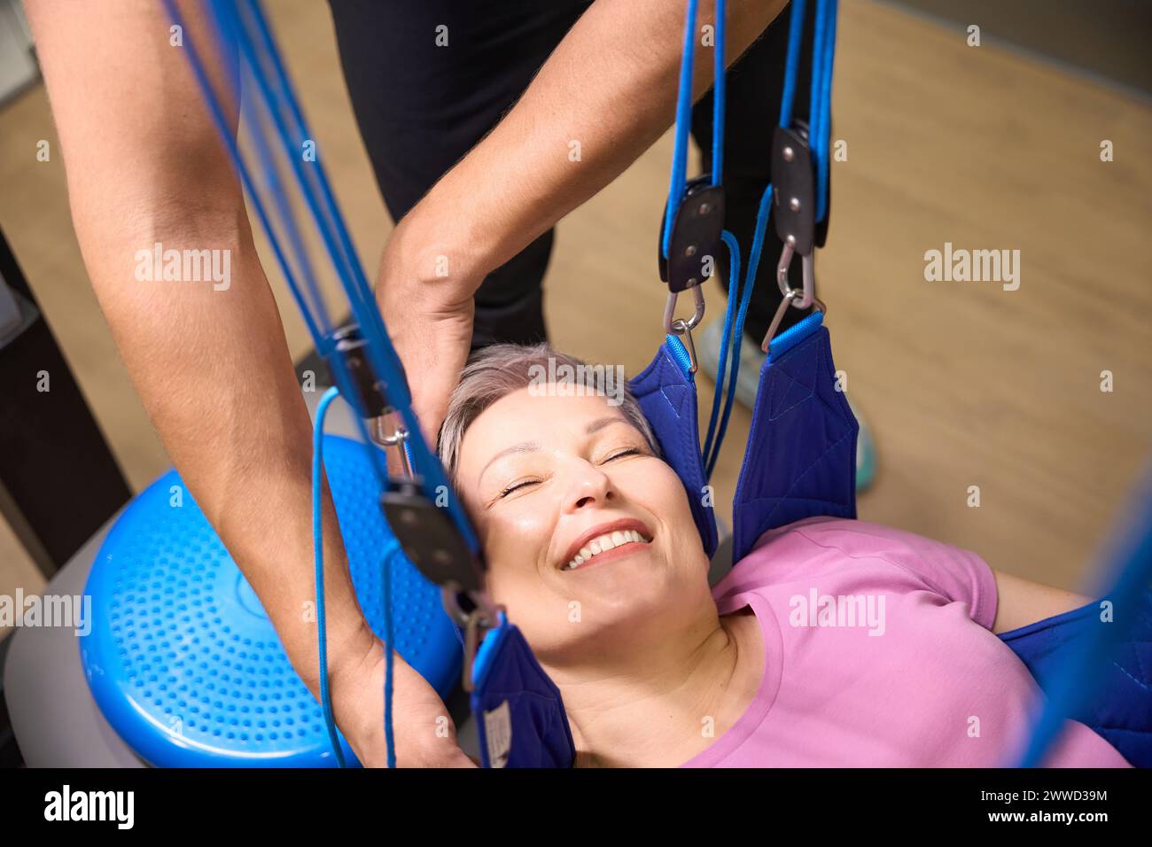 Suspension medical ropes hi-res stock photography and images - Alamy