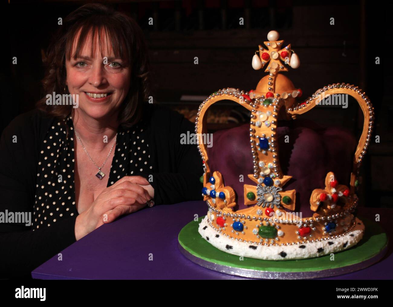 CAPTION CORRECTION - PLEASE IGNORE PREVIOUS: 14/05/2012..Kay Ward puts ...