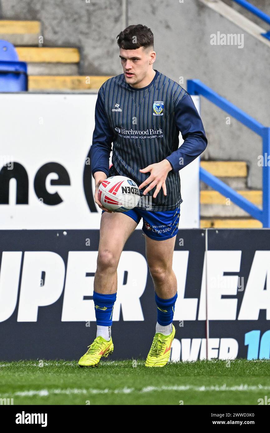 Josh Thewlis of Warrington Wolves during pre match warm up ahead of the ...