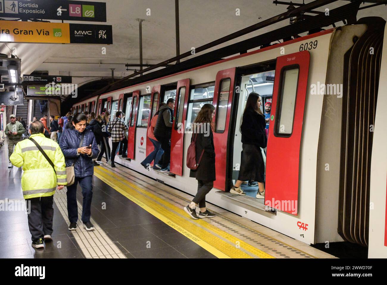 Metro, U-Bahn, Barcelona, Katalonien, Spanien *** Metro, subway ...