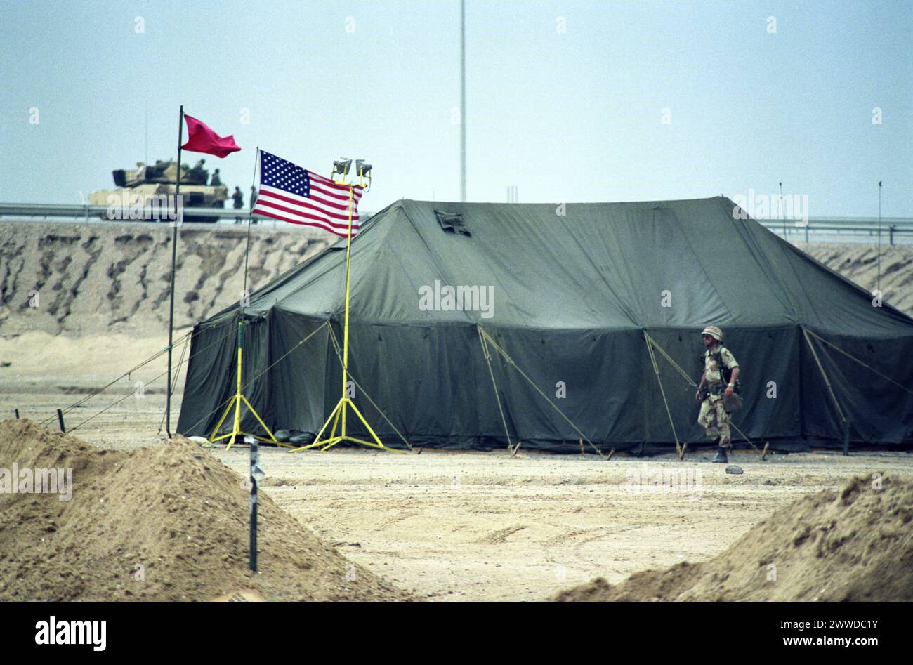 Gulf war 1991 operation desert storm hi-res stock photography and ...