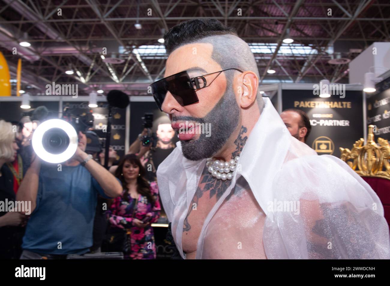 Kosmagic booth hi-res stock photography and images - Alamy