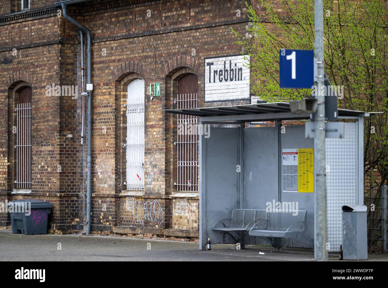 Trebbin, Germany. 22nd Mar, 2024. Trebbin station in the rain. Credit ...