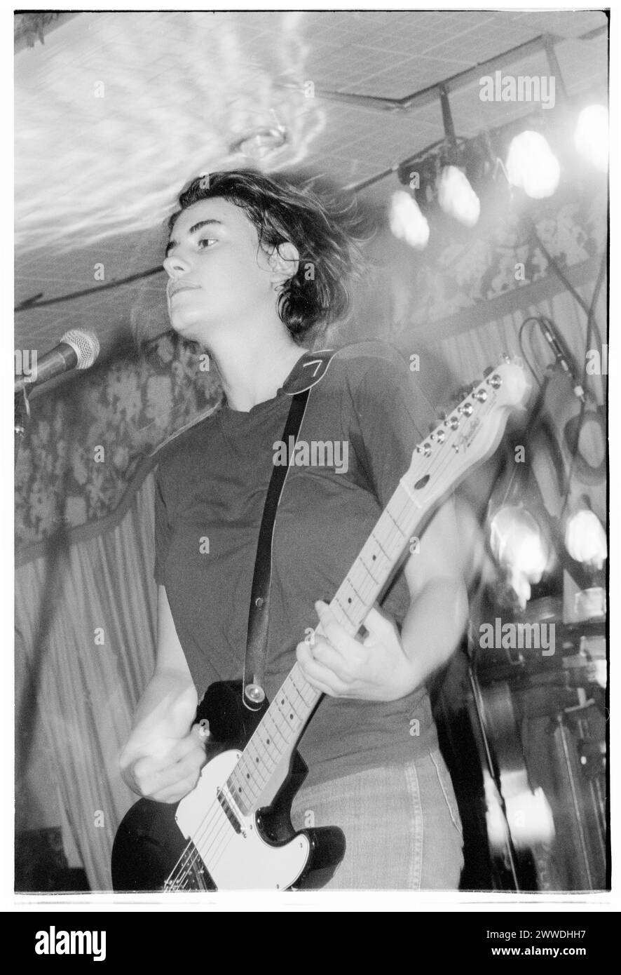 ELASTICA, YOUNG, EARLY GIG, 1994: Justine Frischmann of Elastica ...