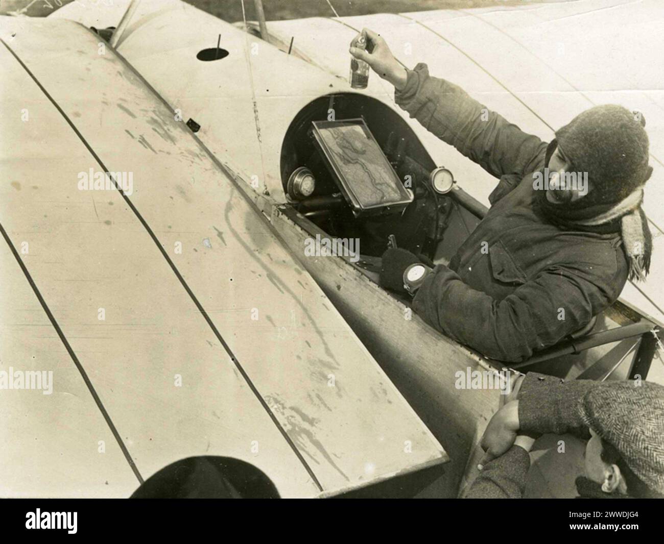 First aircraft to cross the channel hi-res stock photography and images ...