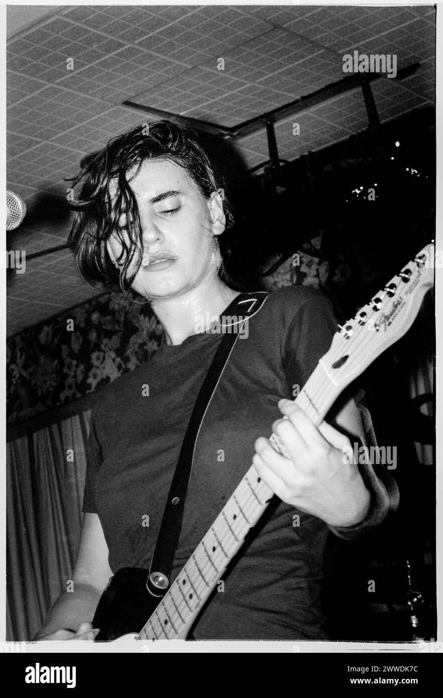 ELASTICA, YOUNG, EARLY GIG, 1994: Justine Frischmann of Elastica ...