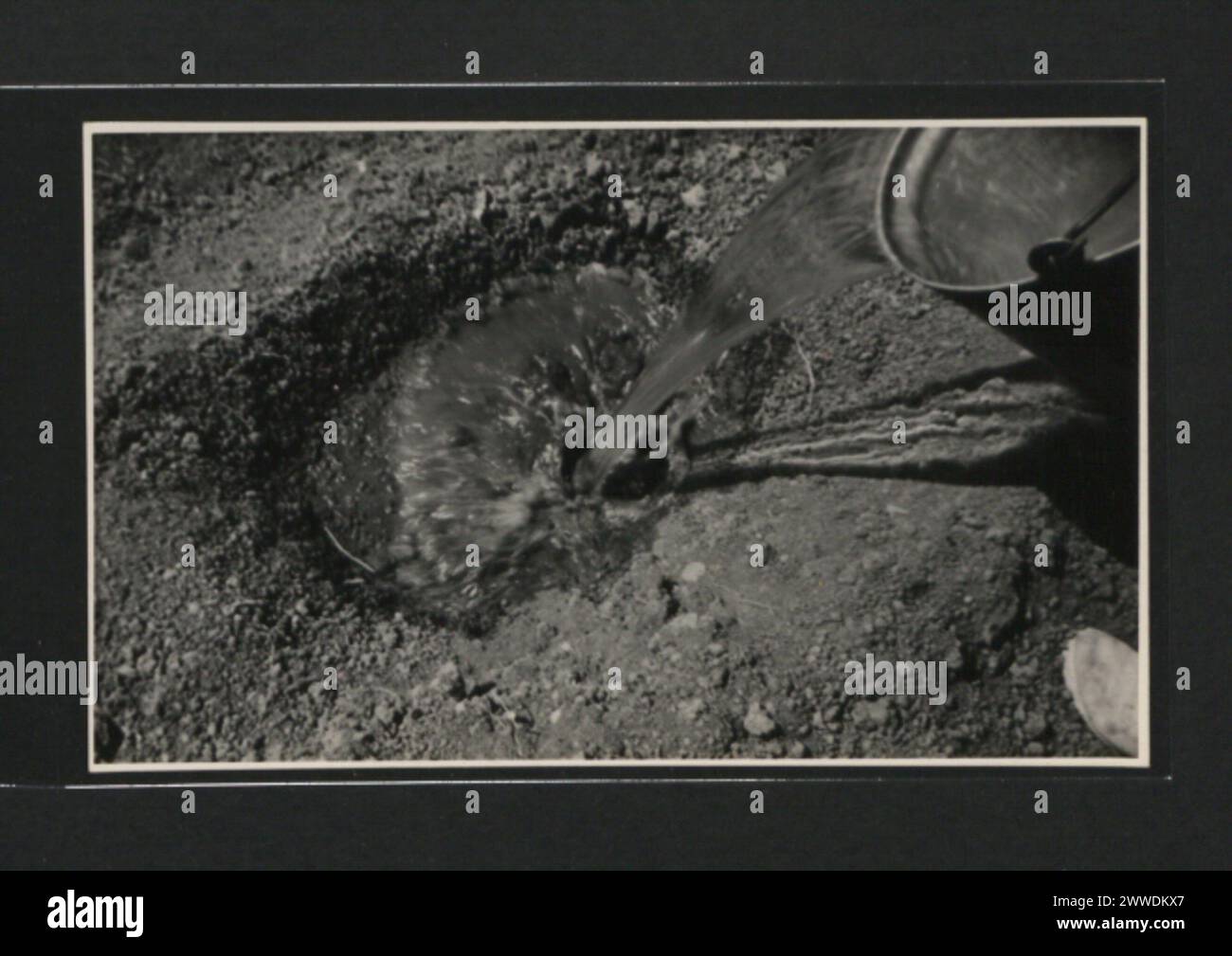 Description: New system. Demonstration of water-holding capacity of ...