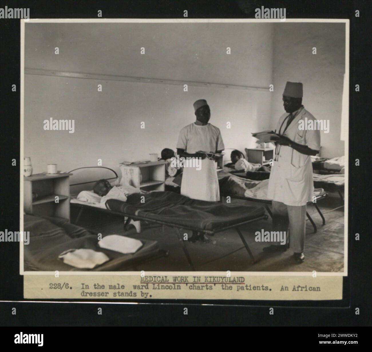 Description: 228/6. Medical work in Kikuyuland. In the male ward ...