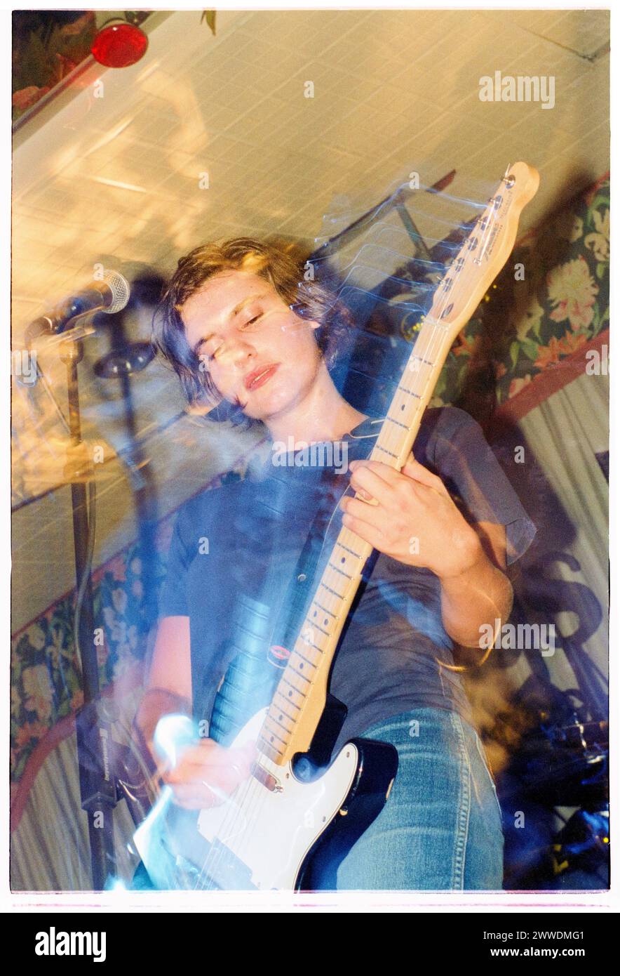 ELASTICA, YOUNG, EARLY GIG, 1994: Justine Frischmann of Elastica ...
