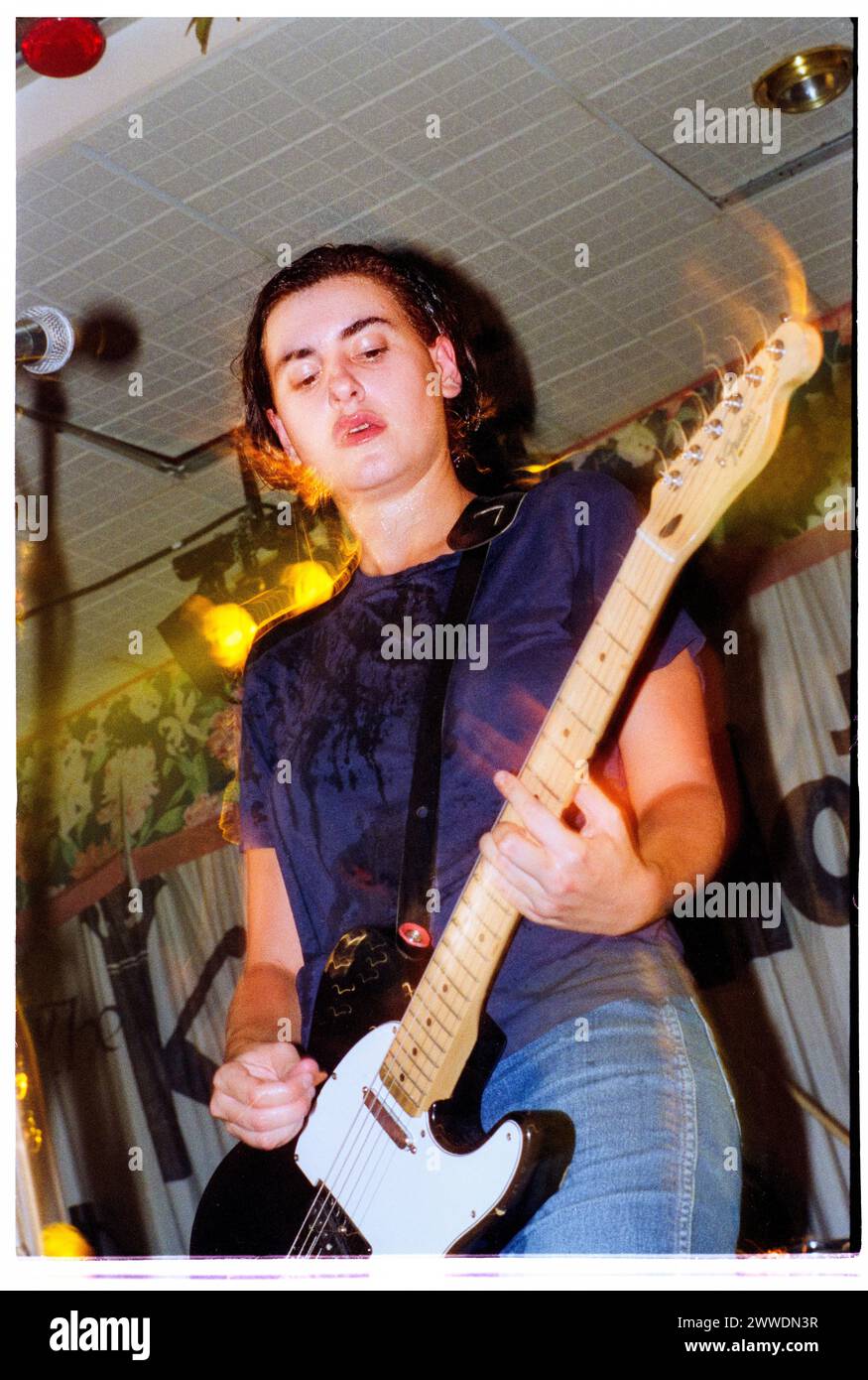 ELASTICA, YOUNG, EARLY GIG, 1994: Justine Frischmann of Elastica ...