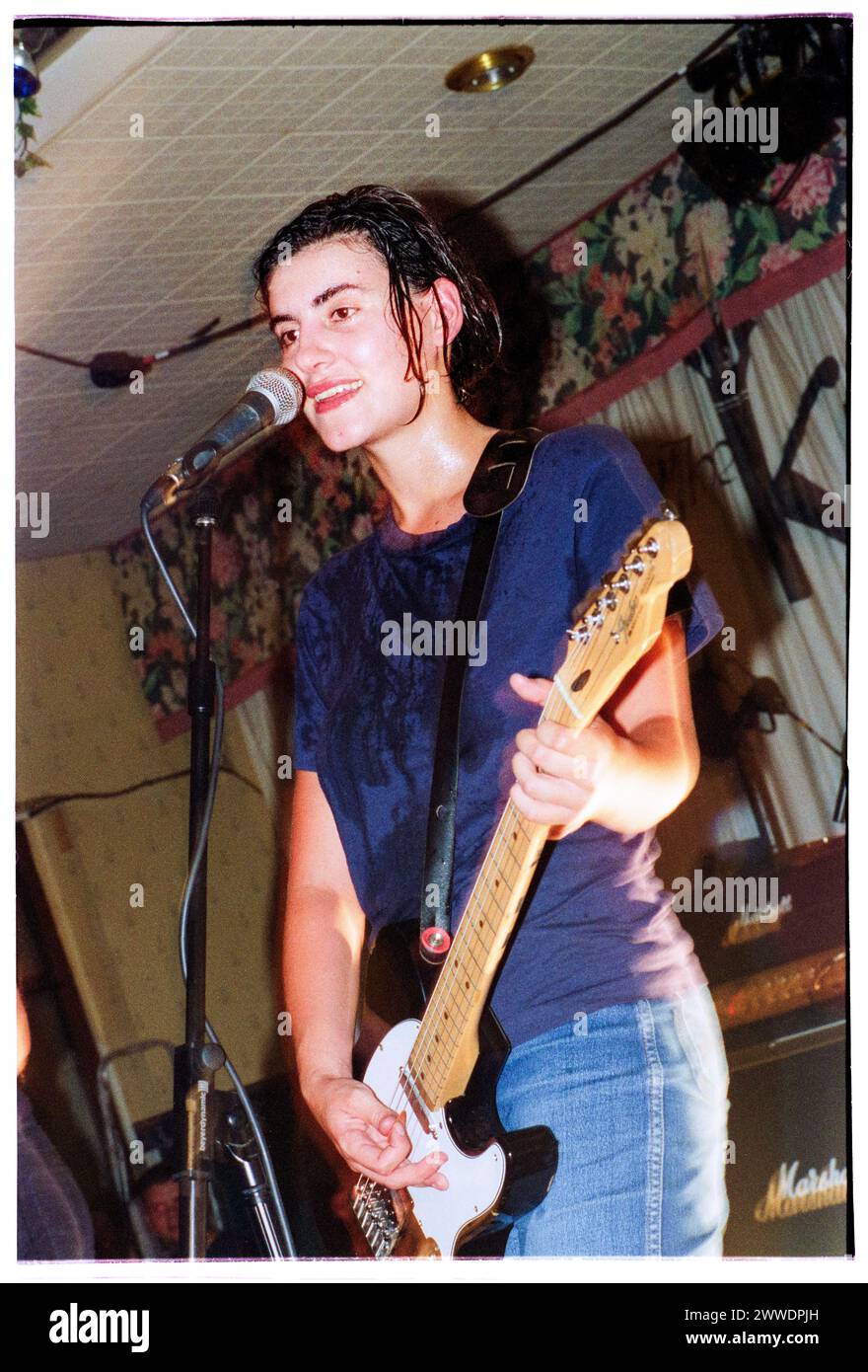 ELASTICA, YOUNG, EARLY GIG, 1994: Justine Frischmann of Elastica ...