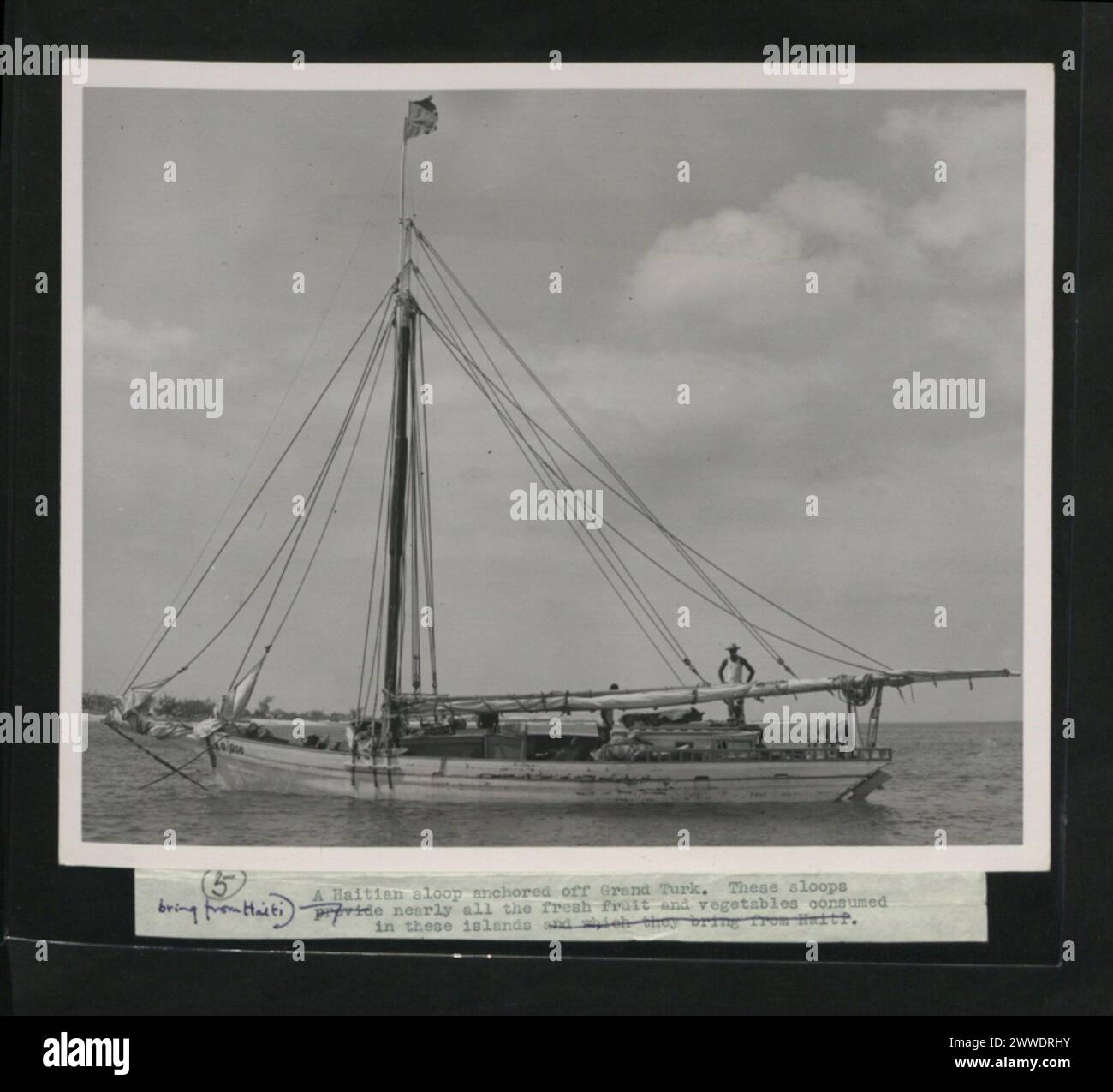 Sloop turks hi-res stock photography and images - Alamy
