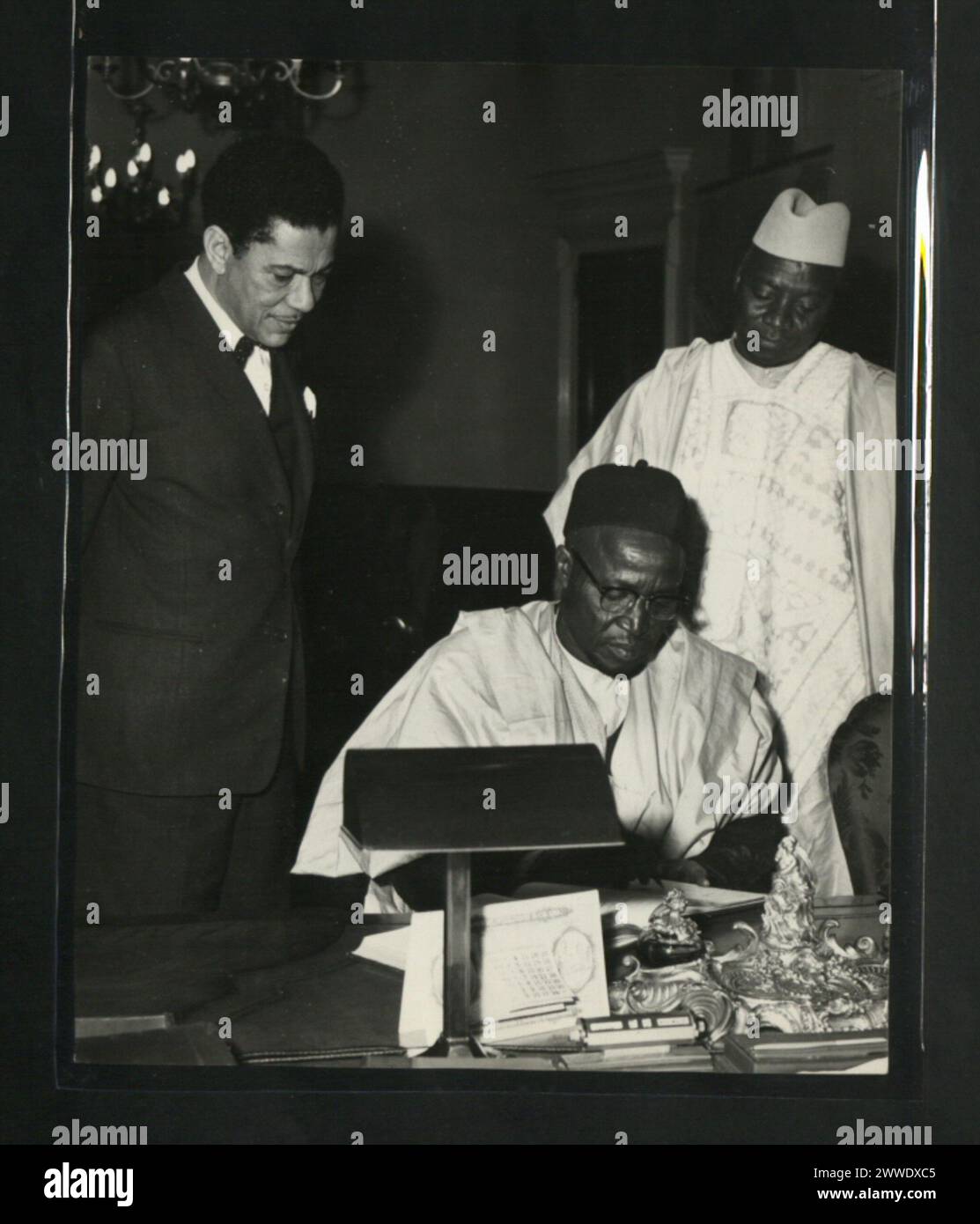 Nigeria house hi-res stock photography and images - Alamy