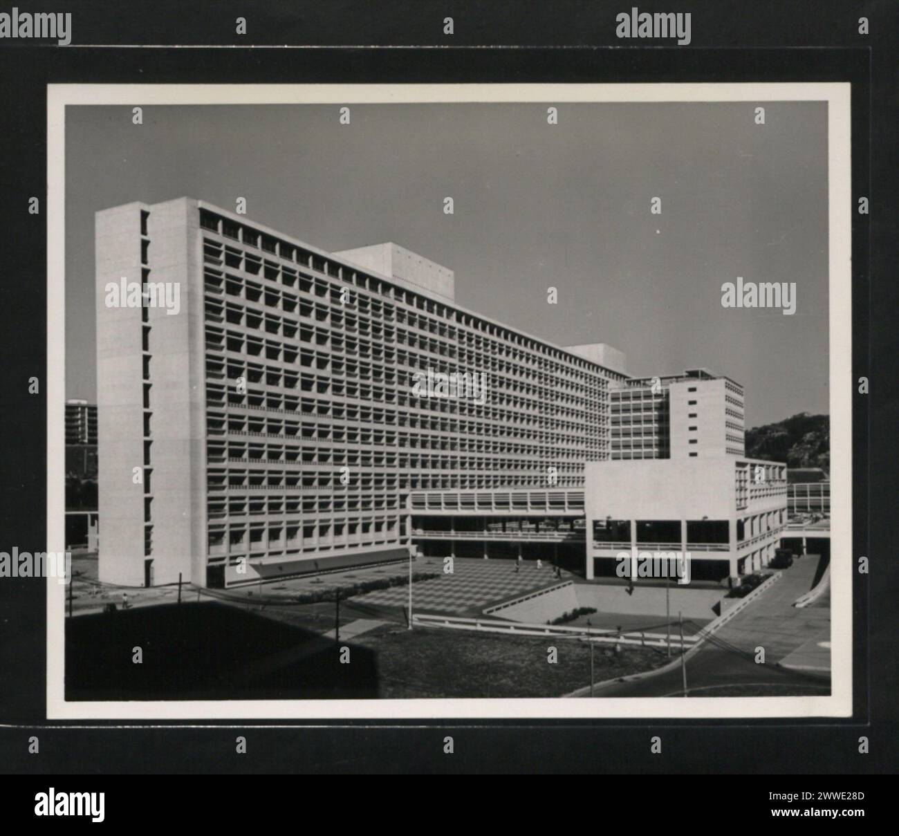 Queen Elizabeth Hospital in Hong Kong, 1969, is the largest general ...