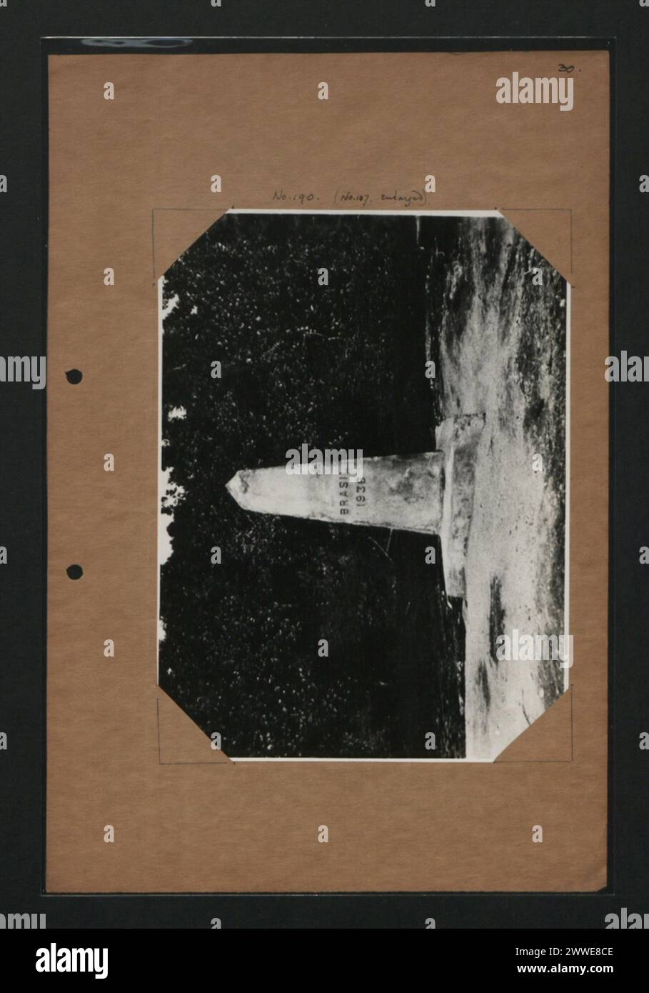 Description: Kutari Head Trijunction Point Pillar - showing face ...