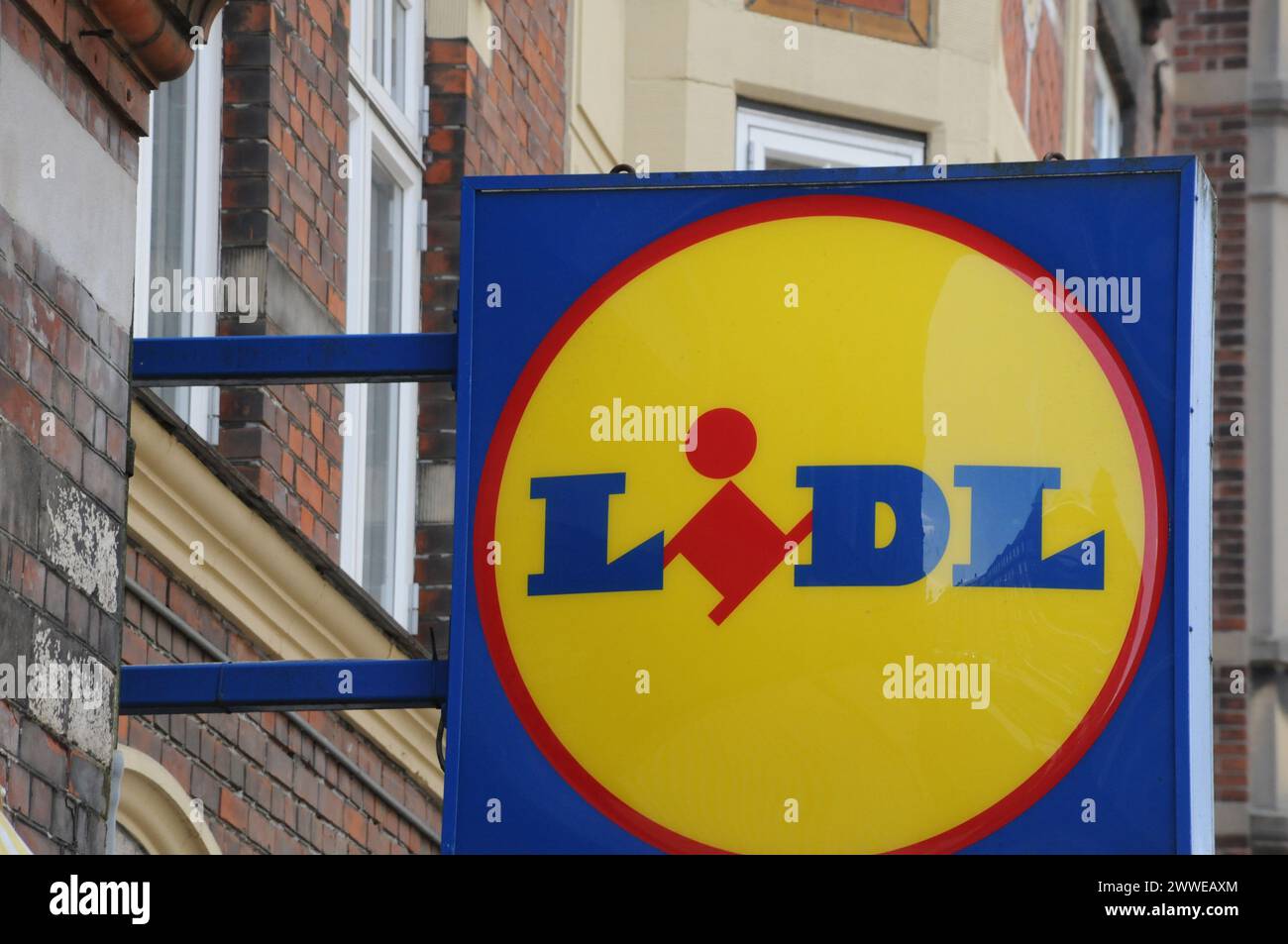 Lidl sstore hi-res stock photography and images - Alamy