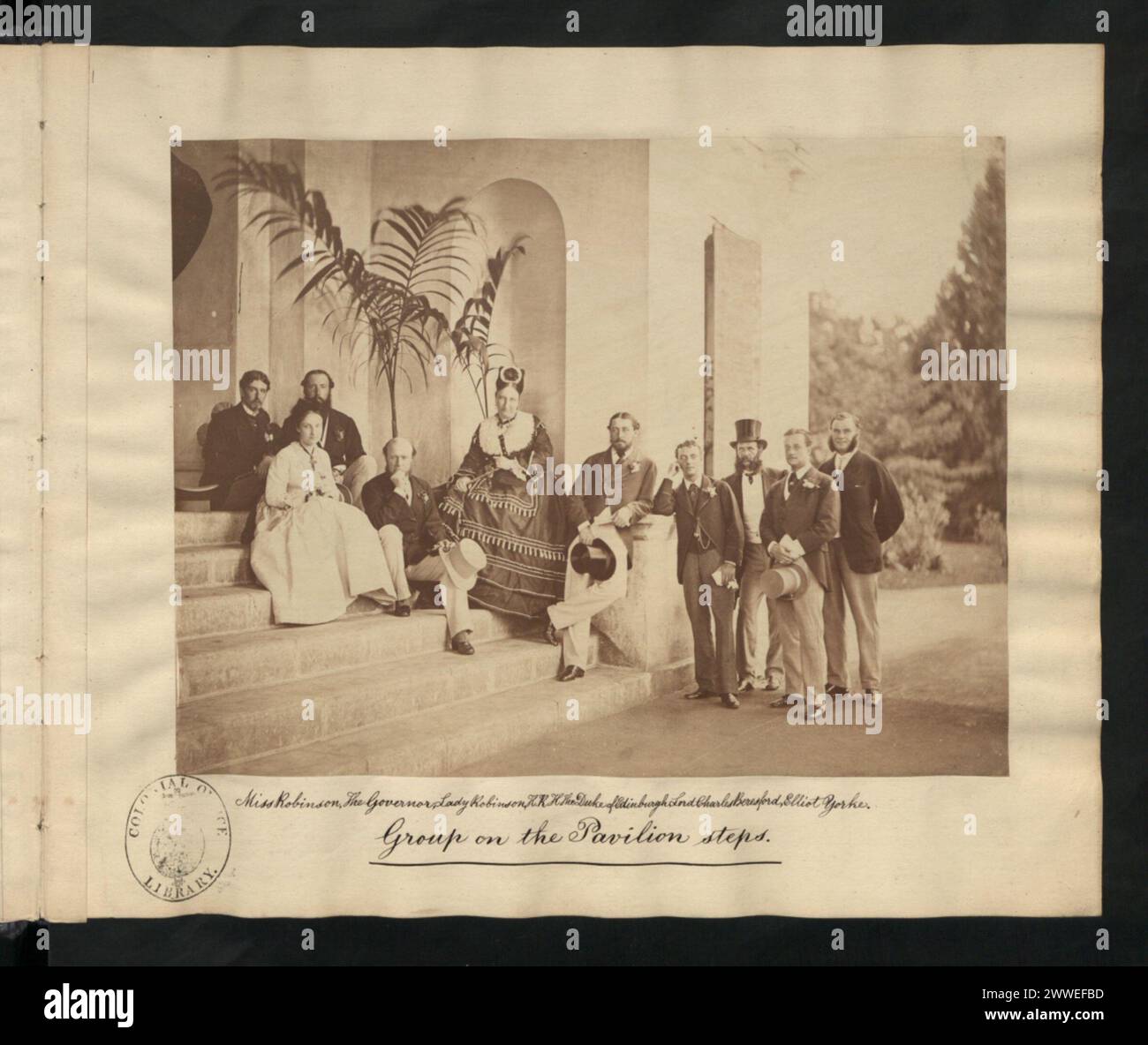 Image depicting social gathering hi-res stock photography and images ...