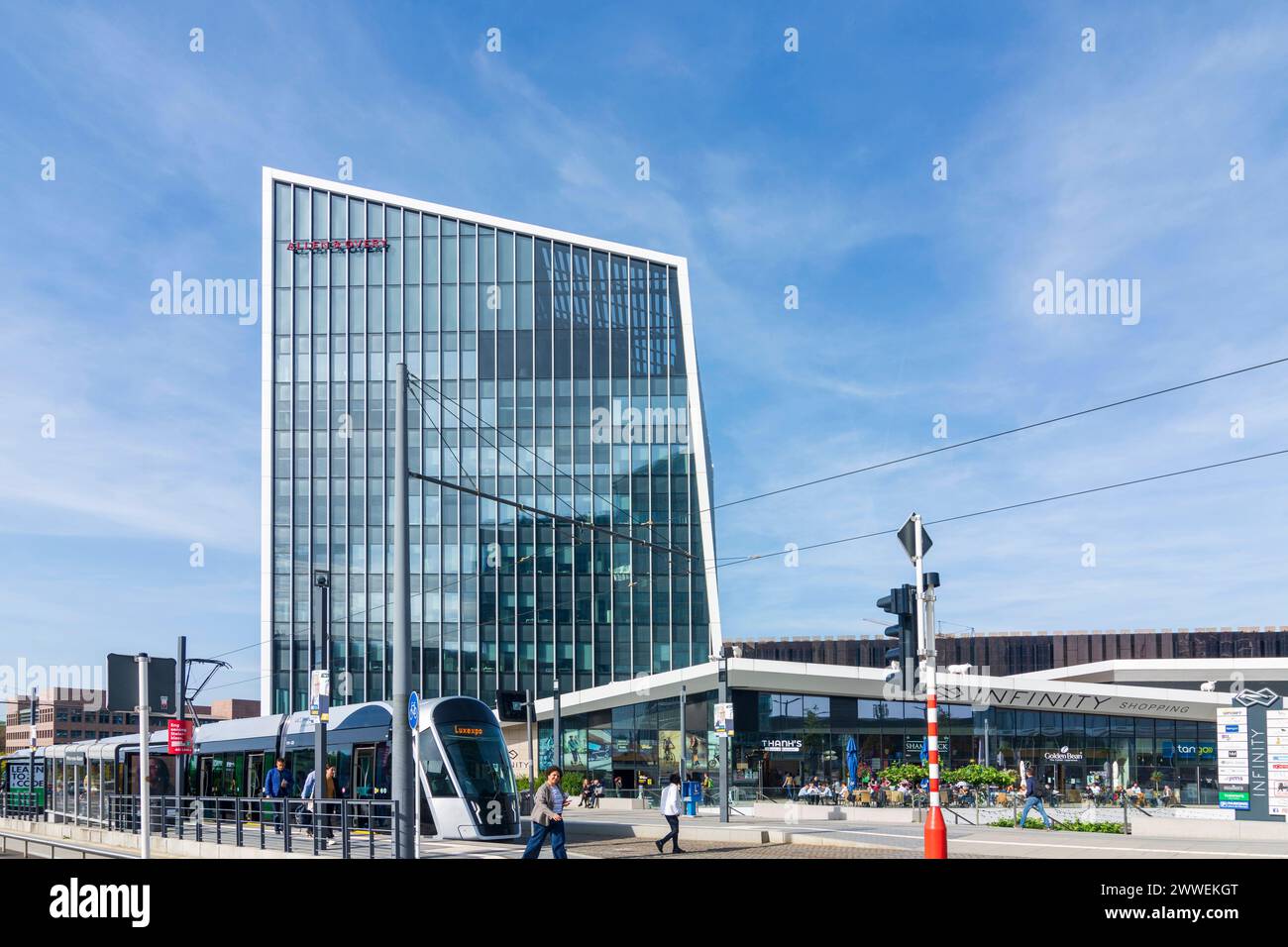 Infinity mall hi-res stock photography and images - Alamy