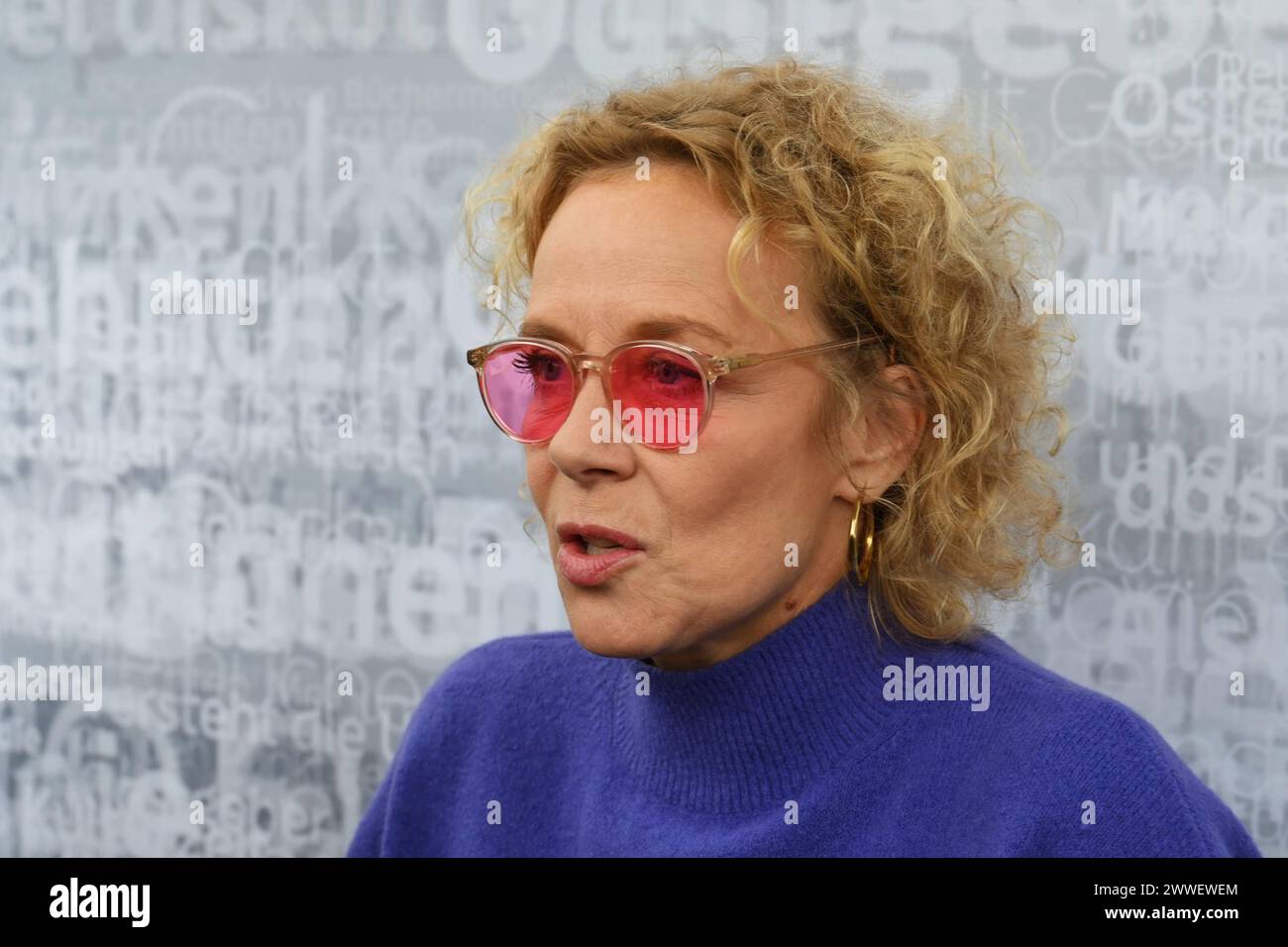 Leipziger Buchmesse 2024 auf der Messe in Leipzig. Foto: Schauspielerin ...